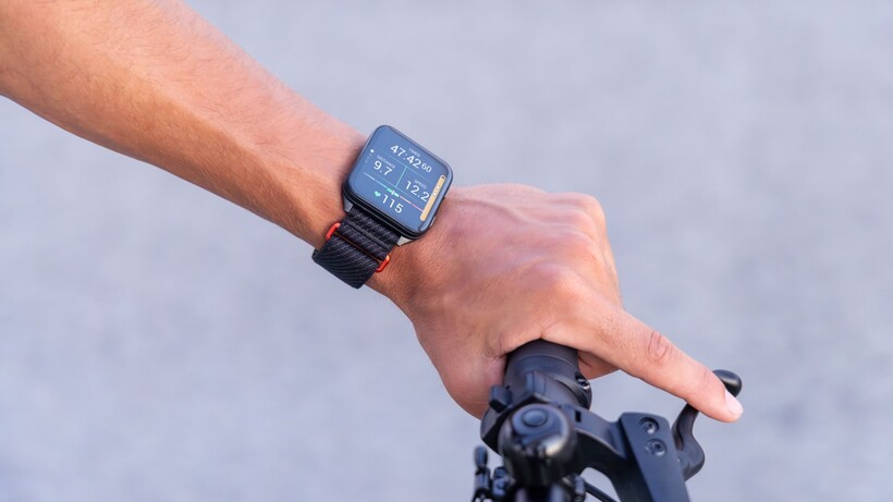 Garmin Varia RearVue 820 brings vehicle categorization to the wrist ...