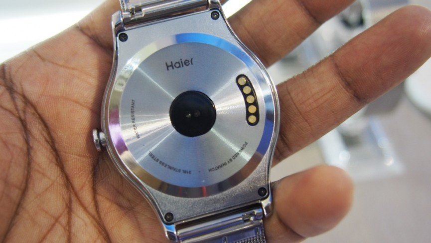 Haier Watch first look: A sleek smartwatch running full, fat Android ...